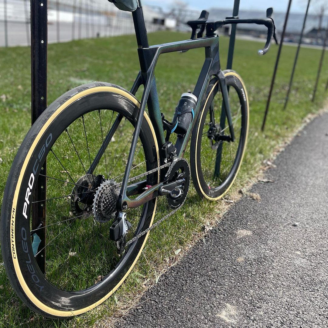 Road Bike R12 – Yoeleo Canada